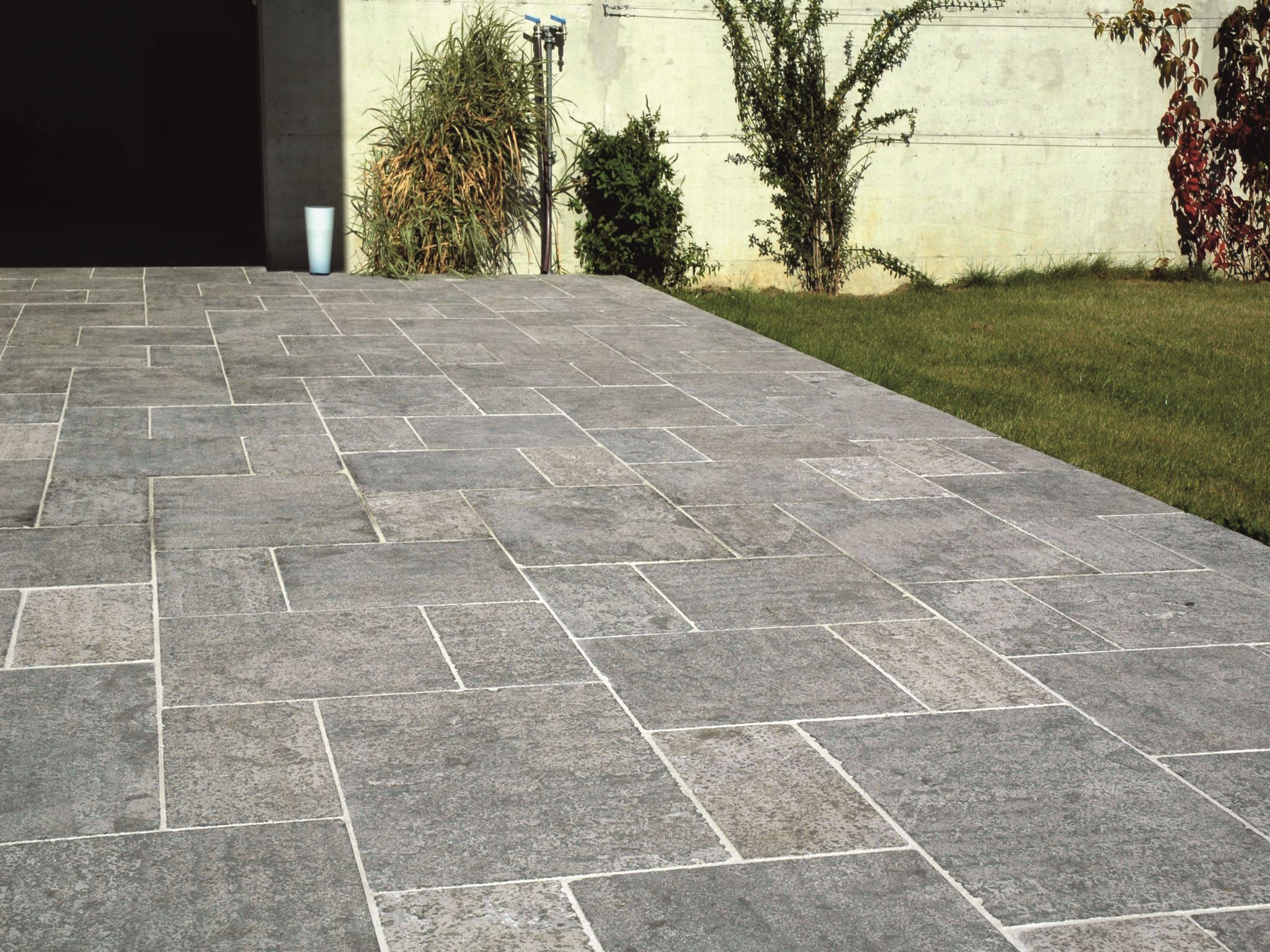 Bodenplatte 3 cm - Bluestone 20/20/3cm - Stein & Co